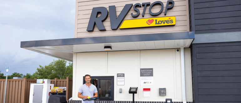 Love’s Offers Discount for RV Football Fans | NACS